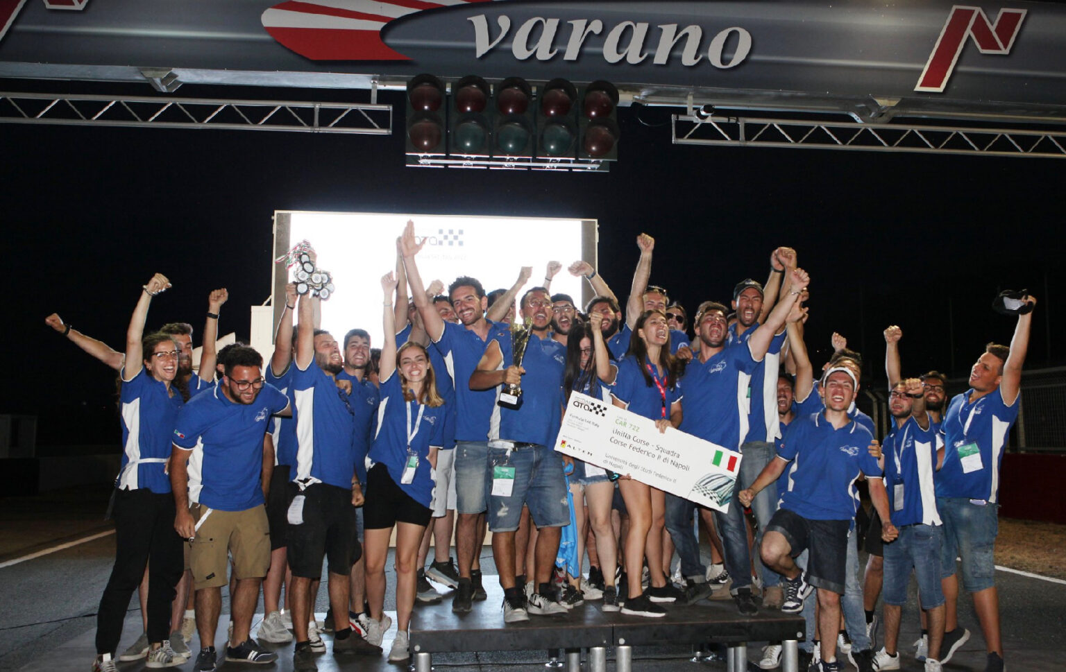 UniNa Corse sul tetto del mondo - ATENEAPOLI