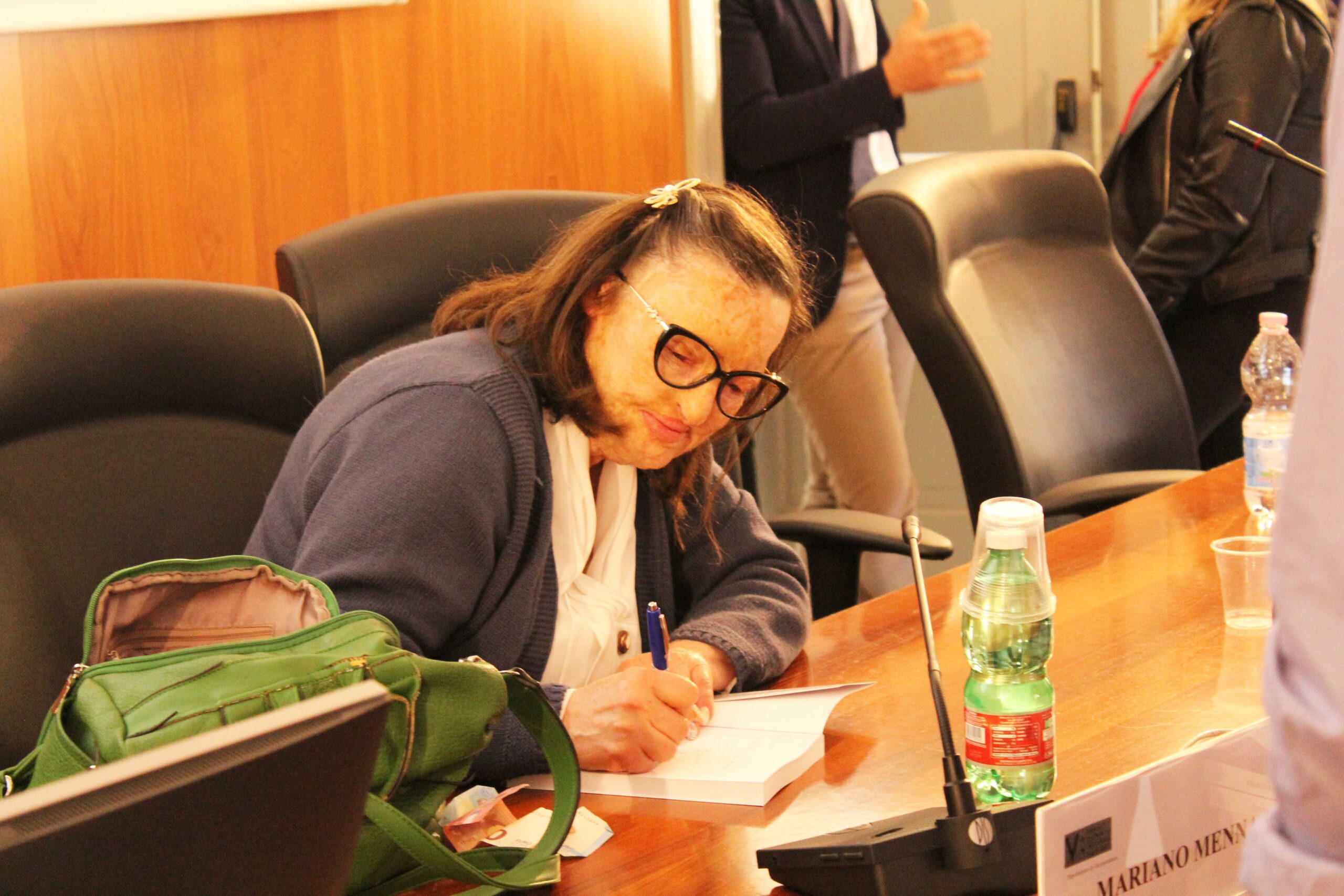 Il racconto di Filomena, sfigurata con l’acido dall’ex marito - ATENEAPOLI